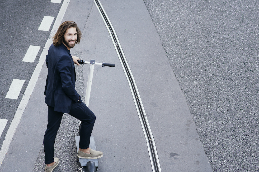 6 Scooter Riding Tips & Tricks